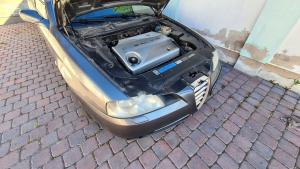 Grey Alfa Romeo 166 2004 in Siauliai, with an engine capacity of 2.40 L and mileage of 272 thousand km for 499 €, photo 20 on AUTOMOTO.COM.LV