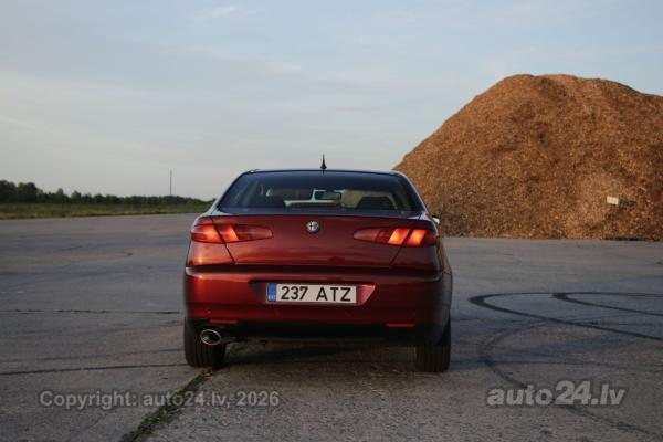 Red Alfa Romeo 166 1999 in Tallinn, with an engine capacity of 2.50 L and mileage of 179 thousand km for 8600 €, photo 7 on AUTOMOTO.COM.LV
