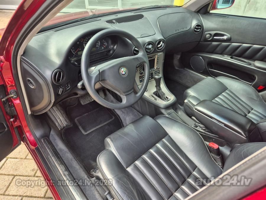 Red Alfa Romeo 166 1999 in Tallinn, with an engine capacity of 2.50 L and mileage of 179 thousand km for 8600 €, photo 20 on AUTOMOTO.COM.LV