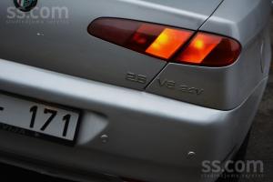 Alfa Romeo 166 1999 Rīga, ar dzinēja tilpumu 2.50 L un nobraukumu 259 tūkst. km par 2900 €, foto 14 vietnē AUTOMOTO.COM.LV