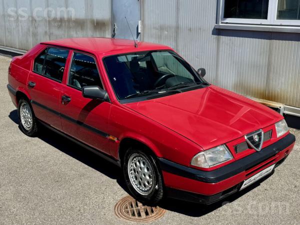 Red Alfa Romeo 33 1992 in Riga, with an engine capacity of 1.70 L and mileage of 180 thousand km for 5900 €, photo 3 on AUTOMOTO.COM.LV