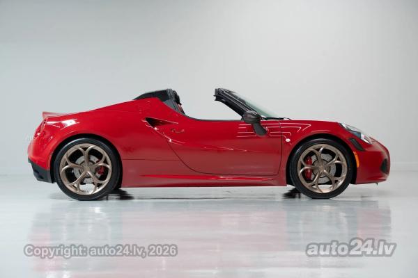 Sarkans Alfa Romeo 4C 2018 Tallina, ar dzinēja tilpumu 1.74 L un nobraukumu 87 tūkst. km par 63800 €, foto 4 vietnē AUTOMOTO.COM.LV