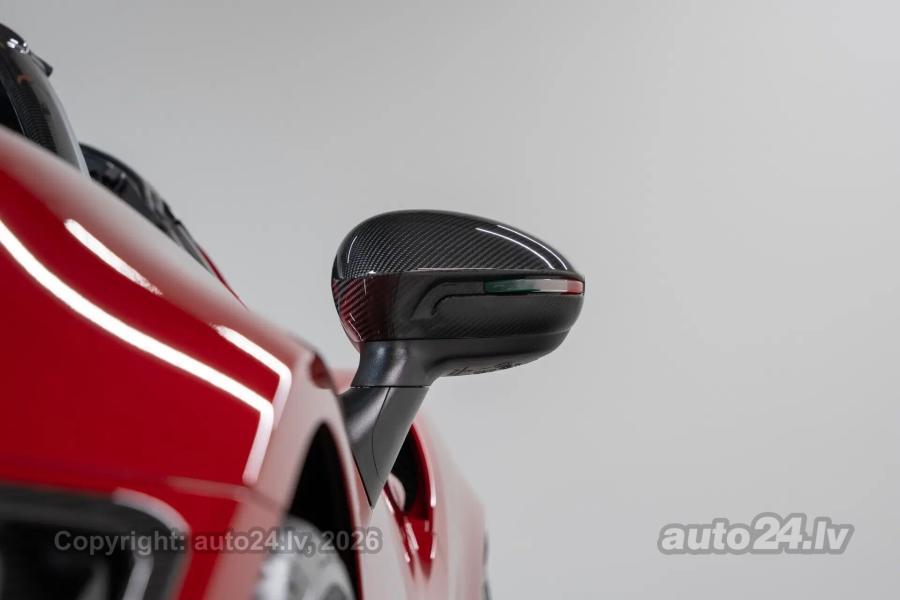 Sarkans Alfa Romeo 4C 2018 Tallina, ar dzinēja tilpumu 1.74 L un nobraukumu 87 tūkst. km par 63800 €, foto 10 vietnē AUTOMOTO.COM.LV
