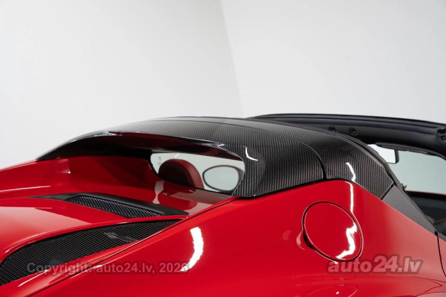 Sarkans Alfa Romeo 4C 2018 Tallina, ar dzinēja tilpumu 1.74 L un nobraukumu 87 tūkst. km par 63800 €, foto 14 vietnē AUTOMOTO.COM.LV