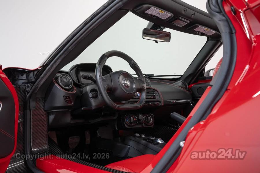 Sarkans Alfa Romeo 4C 2018 Tallina, ar dzinēja tilpumu 1.74 L un nobraukumu 87 tūkst. km par 63800 €, foto 16 vietnē AUTOMOTO.COM.LV