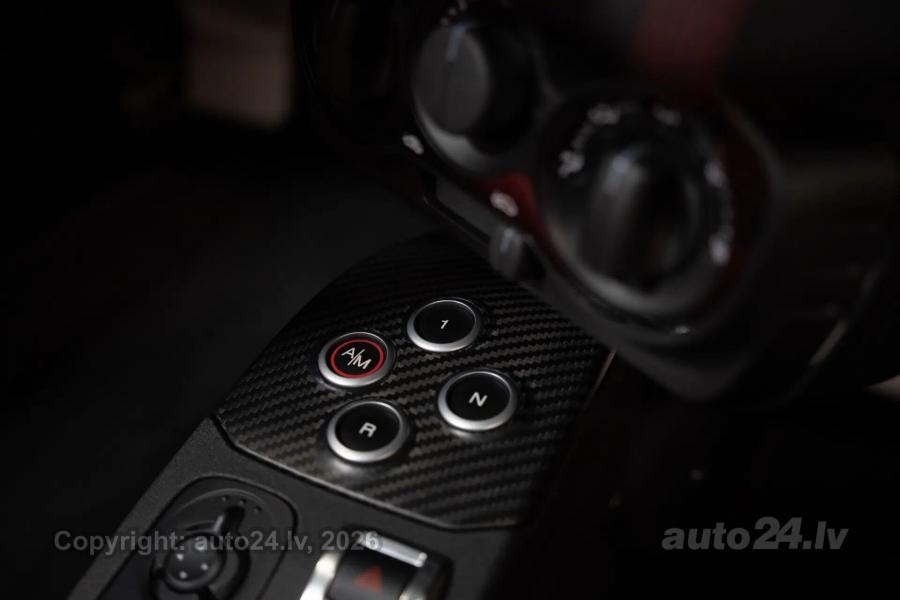 Sarkans Alfa Romeo 4C 2018 Tallina, ar dzinēja tilpumu 1.74 L un nobraukumu 87 tūkst. km par 63800 €, foto 18 vietnē AUTOMOTO.COM.LV