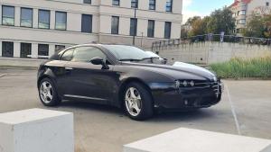 Black Alfa Romeo Brera 2006 in Kaunas, with an engine capacity of 0.00 L and mileage of 283 thousand km for 2600 €, photo 8 on AUTOMOTO.COM.LV