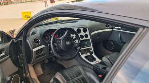 Black Alfa Romeo Brera 2006 in Kaunas, with an engine capacity of 0.00 L and mileage of 283 thousand km for 2600 €, photo 10 on AUTOMOTO.COM.LV