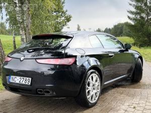 Melns Alfa Romeo Brera 2007 Cēsis, ar dzinēja tilpumu 2.20 L un nobraukumu 174 tūkst. km par 3200 €, foto 5 vietnē AUTOMOTO.COM.LV