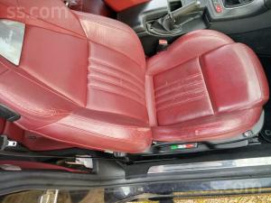 Melns Alfa Romeo Brera 2008 Rīga, ar dzinēja tilpumu 2.40 L un nobraukumu 238 tūkst. km par 3500 €, foto 7 vietnē AUTOMOTO.COM.LV