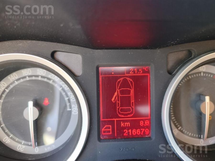 Black Alfa Romeo Brera 2008 in Daugavpils, with an engine capacity of 2.40 L and mileage of 218 thousand km for 6250 €, photo 12 on AUTOMOTO.COM.LV