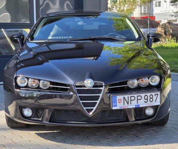 Melns Alfa Romeo Brera 2008 Šauļi, ar dzinēja tilpumu 3.20 L un nobraukumu 78 tūkst. km par 15400 €, foto 6 vietnē AUTOMOTO.COM.LV