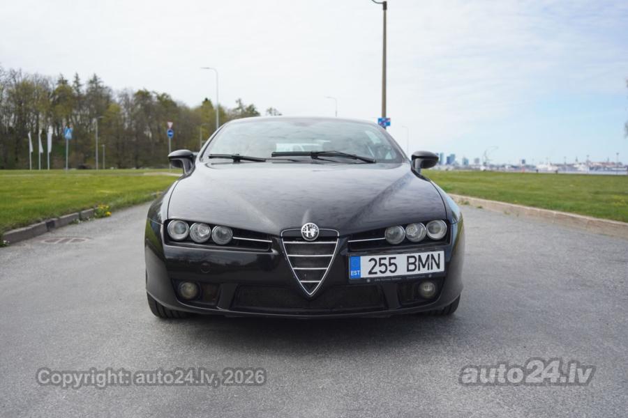 Melns Alfa Romeo Brera 2010 Tallina, ar dzinēja tilpumu 1.80 L un nobraukumu 143 tūkst. km par 14900 €, foto 4 vietnē AUTOMOTO.COM.LV