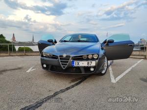 Pelēks Alfa Romeo Brera 2007 Rīga, ar dzinēja tilpumu 3.20 L un nobraukumu 103 tūkst. km par 11960 €, foto  vietnē AUTOMOTO.COM.LV