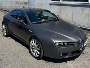 Pelēks Alfa Romeo Brera 2010 Rīga, ar dzinēja tilpumu 2.40 L un nobraukumu 254 tūkst. km par 9900 €, foto 4 vietnē AUTOMOTO.COM.LV