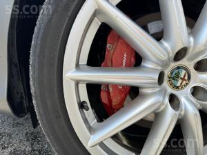 Pelēks Alfa Romeo Brera 2010 Rīga, ar dzinēja tilpumu 2.40 L un nobraukumu 254 tūkst. km par 9900 €, foto 30 vietnē AUTOMOTO.COM.LV