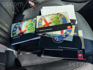 Pelēks Alfa Romeo Brera 2010 Rīga, ar dzinēja tilpumu 2.40 L un nobraukumu 254 tūkst. km par 9900 €, foto 32 vietnē AUTOMOTO.COM.LV