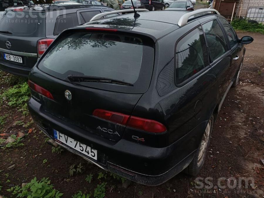 Black Alfa Romeo Crosswagon 2006 in Riga, with an engine capacity of 1.90 L and mileage of 289 thousand km for 1000 €, photo 5 on AUTOMOTO.COM.LV