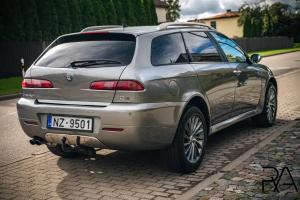 Grey Alfa Romeo Crosswagon 2005 in Riga, with an engine capacity of 1.90 L and mileage of 313 thousand km for 2290 €, photo 3 on AUTOMOTO.COM.LV