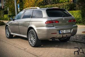 Grey Alfa Romeo Crosswagon 2005 in Riga, with an engine capacity of 1.90 L and mileage of 313 thousand km for 2290 €, photo 5 on AUTOMOTO.COM.LV