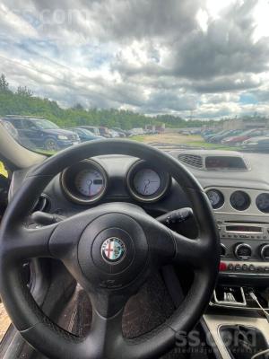 Alfa Romeo Crosswagon 2007 Rīga, ar dzinēja tilpumu 1.90 L un nobraukumu 370 tūkst. km par 1388 €, foto 7 vietnē AUTOMOTO.COM.LV
