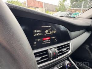 Melns Alfa Romeo Giulia 2016 Rīga, ar dzinēja tilpumu 2.20 L un nobraukumu 145 tūkst. km par 15900 €, foto 20 vietnē AUTOMOTO.COM.LV