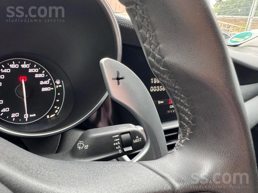 Melns Alfa Romeo Giulia 2016 Rīga, ar dzinēja tilpumu 2.20 L un nobraukumu 145 tūkst. km par 15900 €, foto 22 vietnē AUTOMOTO.COM.LV