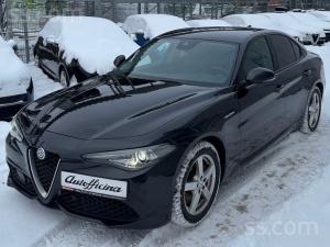 Melns Alfa Romeo Giulia 2017 Rīga, ar dzinēja tilpumu 2.00 L un nobraukumu 120 tūkst. km par 23900 €, foto  vietnē AUTOMOTO.COM.LV