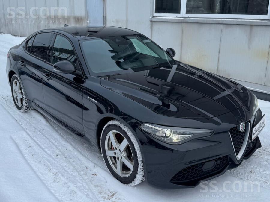 Melns Alfa Romeo Giulia 2017 Rīga, ar dzinēja tilpumu 2.00 L un nobraukumu 120 tūkst. km par 23900 €, foto 3 vietnē AUTOMOTO.COM.LV