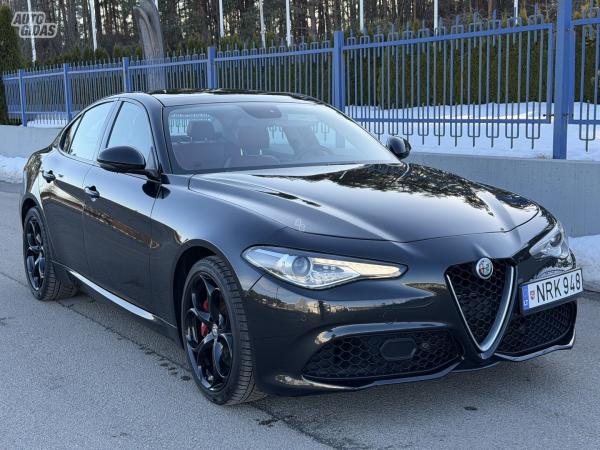 Melns Alfa Romeo Giulia 2017 Viļņa, ar dzinēja tilpumu 2.00 L un nobraukumu 138 tūkst. km par 17500 €, foto 6 vietnē AUTOMOTO.COM.LV