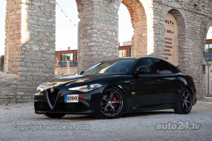 Melns Alfa Romeo Giulia 2017 Tallina, ar dzinēja tilpumu 2.00 L un nobraukumu 0 tūkst. km par 24000 €, foto 1 vietnē AUTOMOTO.COM.LV