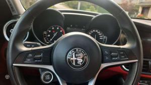 Black Alfa Romeo Giulia 2017 in Birstonas, with an engine capacity of 2.00 L and mileage of 171 thousand km for 15400 €, photo 8 on AUTOMOTO.COM.LV