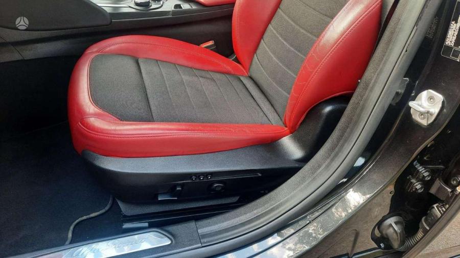 Black Alfa Romeo Giulia 2017 in Birstonas, with an engine capacity of 2.00 L and mileage of 171 thousand km for 15400 €, photo 16 on AUTOMOTO.COM.LV