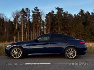 Zils Alfa Romeo Giulia 2017 Tallina, ar dzinēja tilpumu 2.00 L un nobraukumu 126 tūkst. km par 24900 €, foto 9 vietnē AUTOMOTO.COM.LV