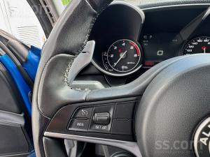 Blue Alfa Romeo Giulia 2017 in Riga, with an engine capacity of 2.20 L and mileage of 200 thousand km for 17500 €, photo 26 on AUTOMOTO.COM.LV