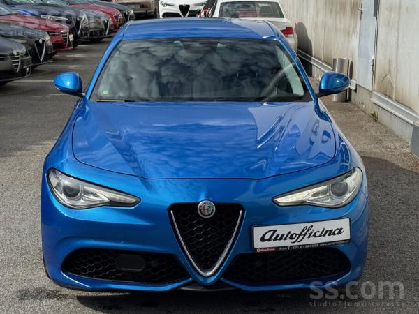 Zils Alfa Romeo Giulia 2017 Rīga, ar dzinēja tilpumu 2.20 L un nobraukumu 200 tūkst. km par 17500 €, foto 2 vietnē AUTOMOTO.COM.LV