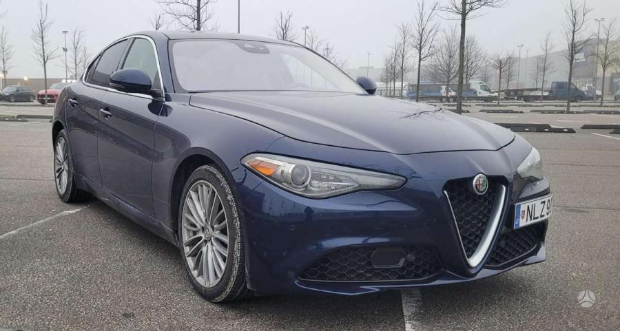 Zils Alfa Romeo Giulia 2018 Palanga, ar dzinēja tilpumu 2.00 L un nobraukumu 109 tūkst. km par 18990 €, foto 3 vietnē AUTOMOTO.COM.LV