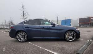 Zils Alfa Romeo Giulia 2018 Palanga, ar dzinēja tilpumu 2.00 L un nobraukumu 109 tūkst. km par 18990 €, foto 5 vietnē AUTOMOTO.COM.LV