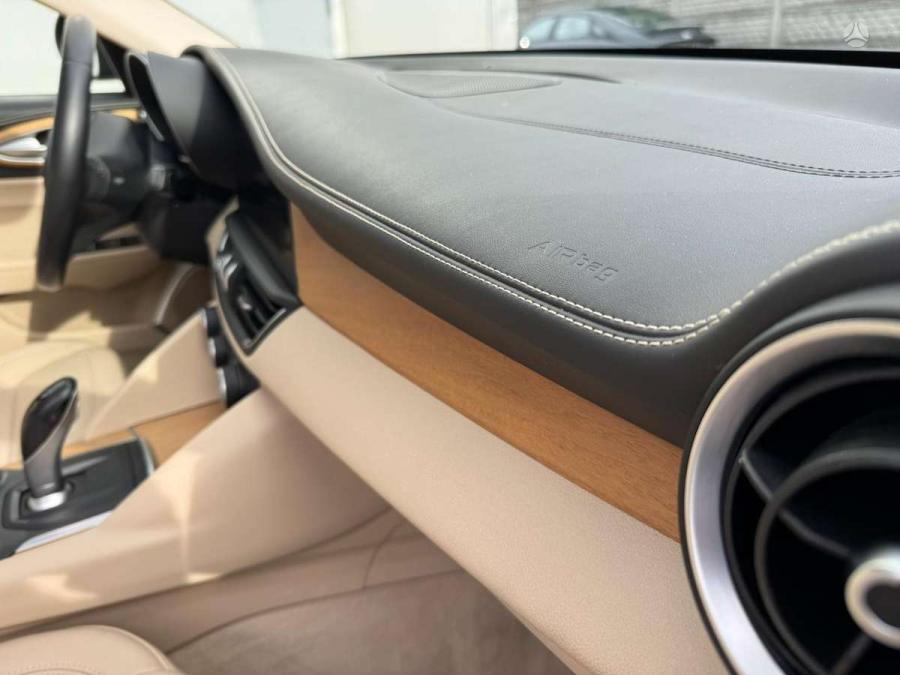 Zils Alfa Romeo Giulia 2019 Rīga, ar dzinēja tilpumu 2.00 L un nobraukumu 160 tūkst. km par 20900 €, foto 17 vietnē AUTOMOTO.COM.LV