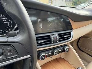 Zils Alfa Romeo Giulia 2019 Rīga, ar dzinēja tilpumu 2.00 L un nobraukumu 160 tūkst. km par 20900 €, foto 33 vietnē AUTOMOTO.COM.LV