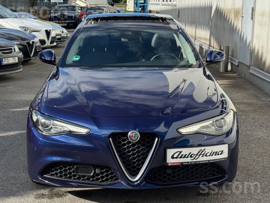 Zils Alfa Romeo Giulia 2020 Rīga, ar dzinēja tilpumu 2.20 L un nobraukumu 97 tūkst. km par 20900 €, foto 3 vietnē AUTOMOTO.COM.LV
