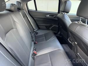 Zils Alfa Romeo Giulia 2020 Rīga, ar dzinēja tilpumu 2.20 L un nobraukumu 97 tūkst. km par 20900 €, foto 13 vietnē AUTOMOTO.COM.LV