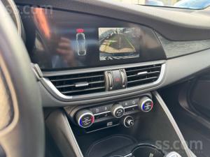 Zils Alfa Romeo Giulia 2020 Rīga, ar dzinēja tilpumu 2.20 L un nobraukumu 97 tūkst. km par 20900 €, foto 34 vietnē AUTOMOTO.COM.LV