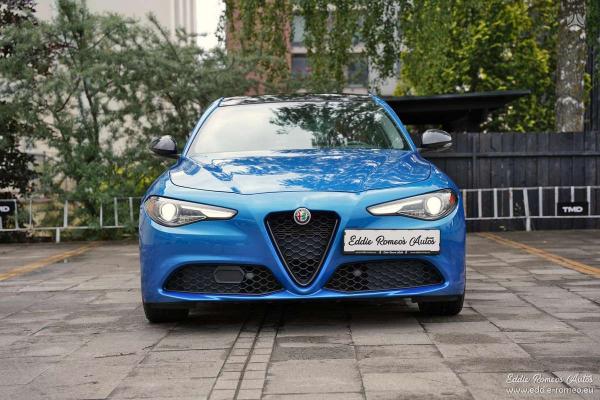 Zils Alfa Romeo Giulia 2020 Viļņa, ar dzinēja tilpumu 2.00 L un nobraukumu 73 tūkst. km par 23995 €, foto 2 vietnē AUTOMOTO.COM.LV