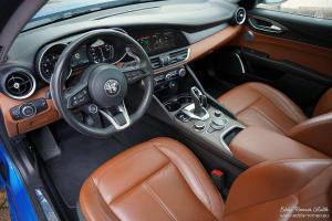Zils Alfa Romeo Giulia 2020 Viļņa, ar dzinēja tilpumu 2.00 L un nobraukumu 73 tūkst. km par 23995 €, foto 18 vietnē AUTOMOTO.COM.LV