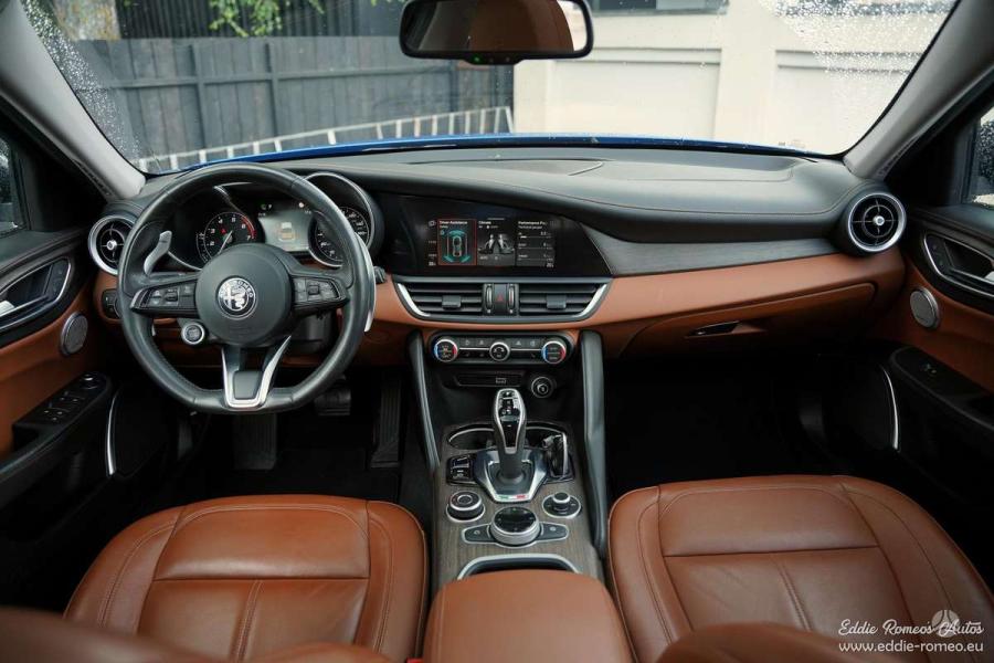 Zils Alfa Romeo Giulia 2020 Viļņa, ar dzinēja tilpumu 2.00 L un nobraukumu 73 tūkst. km par 23995 €, foto 20 vietnē AUTOMOTO.COM.LV