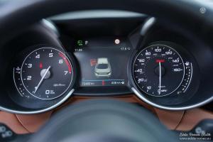Zils Alfa Romeo Giulia 2020 Viļņa, ar dzinēja tilpumu 2.00 L un nobraukumu 73 tūkst. km par 23995 €, foto 26 vietnē AUTOMOTO.COM.LV