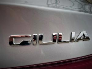 Pelēks Alfa Romeo Giulia 2016 Rīga, ar dzinēja tilpumu 2.20 L un nobraukumu 115 tūkst. km par 16880 €, foto 9 vietnē AUTOMOTO.COM.LV