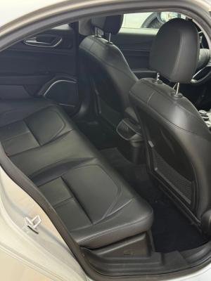 Pelēks Alfa Romeo Giulia 2016 Rīga, ar dzinēja tilpumu 2.20 L un nobraukumu 115 tūkst. km par 16880 €, foto 14 vietnē AUTOMOTO.COM.LV