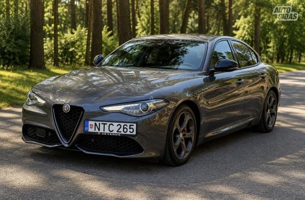 Grey Alfa Romeo Giulia 2017 in Ukmerge, with an engine capacity of 2.10 L and mileage of 228 thousand km for 12300 €, photo 1 on AUTOMOTO.COM.LV